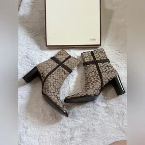 Coach | Shoes | Coach Bibi Signature Logo Ankle Tan And Brown Ankle ...